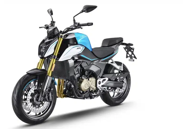 Essai de la SRK 550 par Motor Live - QJMOTOR